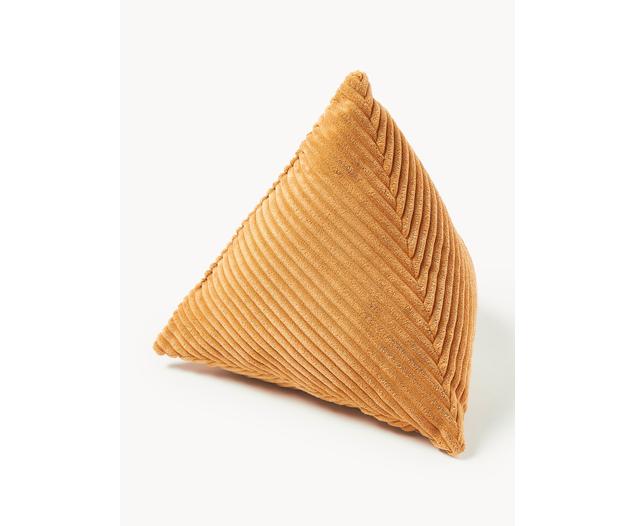 Cojín triangular de pana Kylen | Westwing