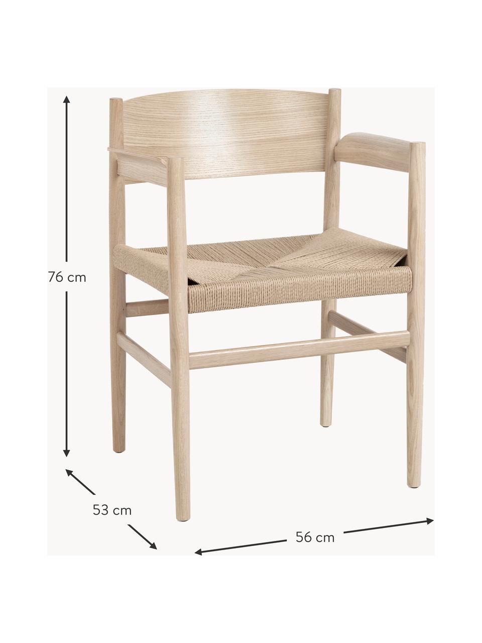 Houten armstoel Nestor met gevlochten zitvlak | Westwing